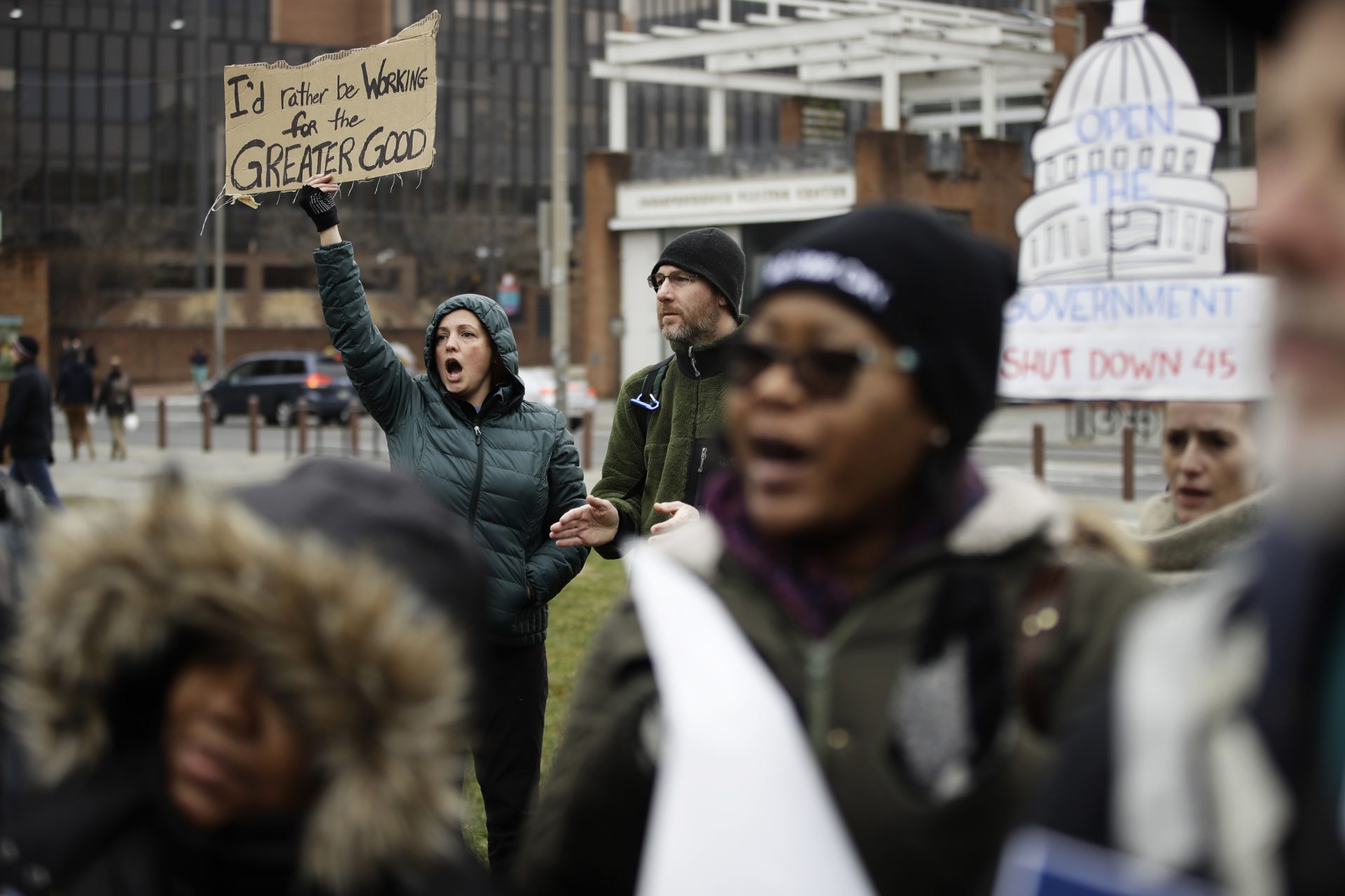 Furloughed federal workers protest shutdown near Liberty Bell | WITF