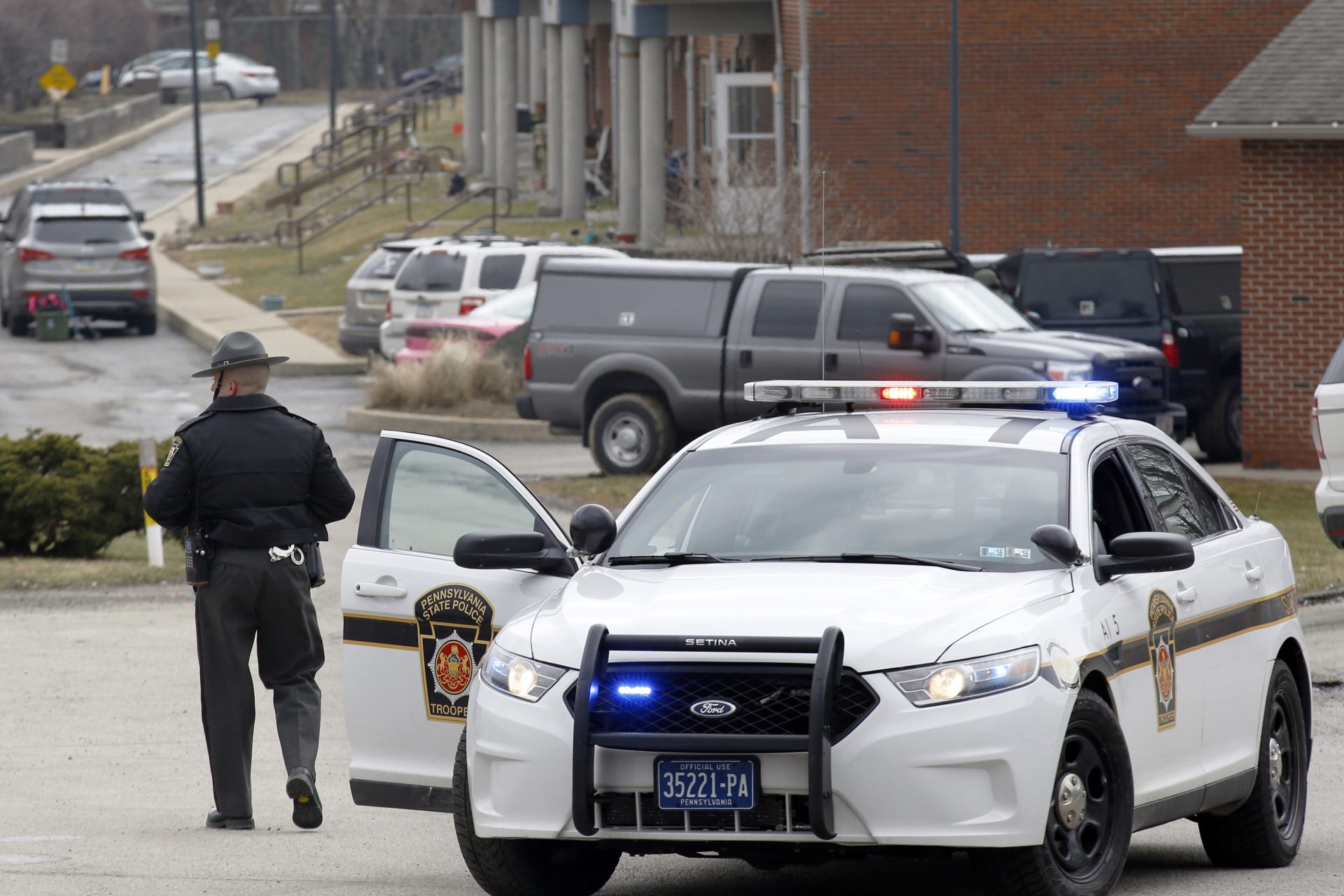 State lawmakers moving to enact fee on communities for full-time state ...