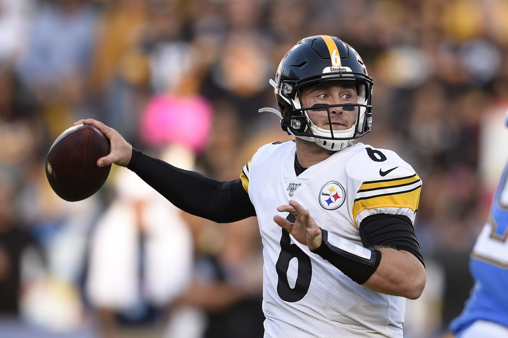 Steelers’ Conner scores 2 TDs, Hodges wins first start | WITF