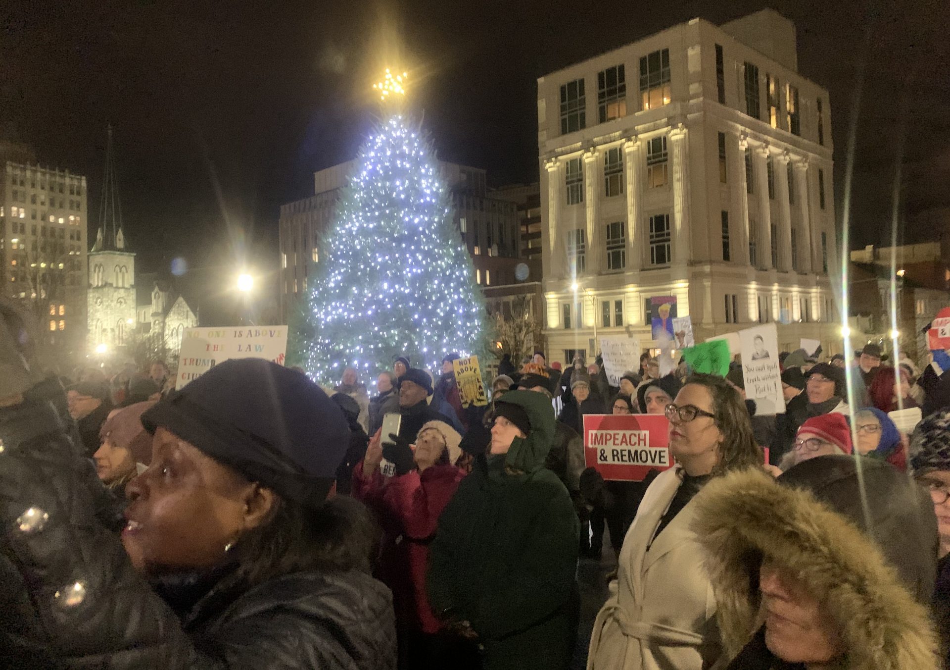 Crowd gathers on Capitol steps for ‘impeachment eve’ | WITF