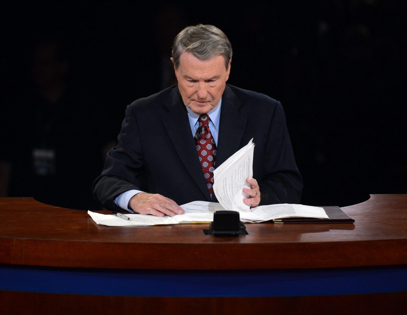 Jim Lehrer, longtime PBS anchor, dies at 85 | WITF