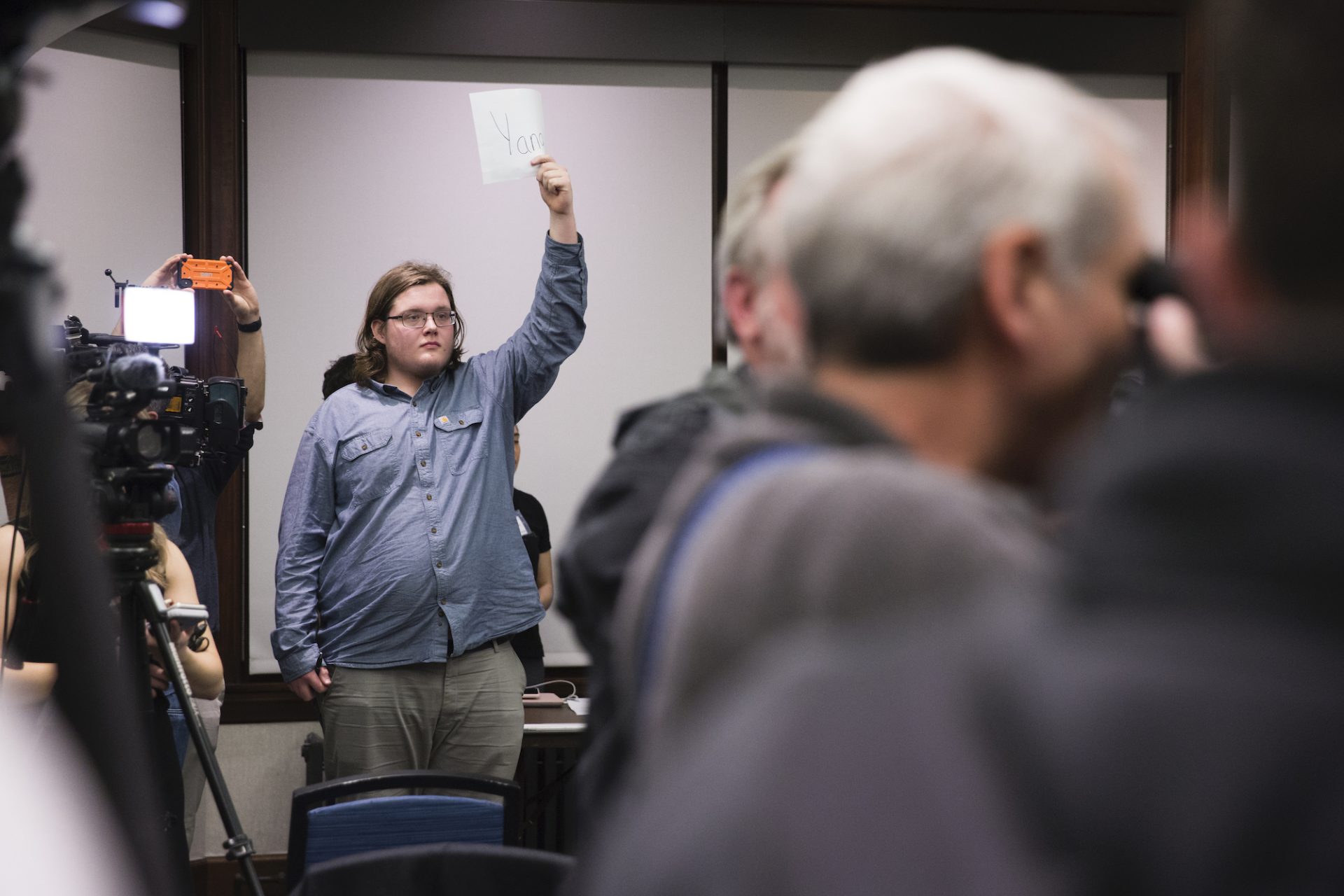 The quirks of being ‘viable: How satellite Iowa caucus-goers in Philly ...