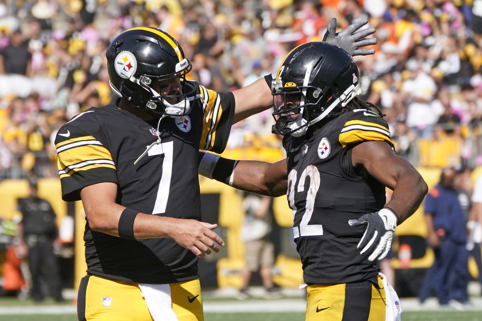 Ben Roethlisberger throws 2 TDs, Steelers top Broncos 27-19 | WITF