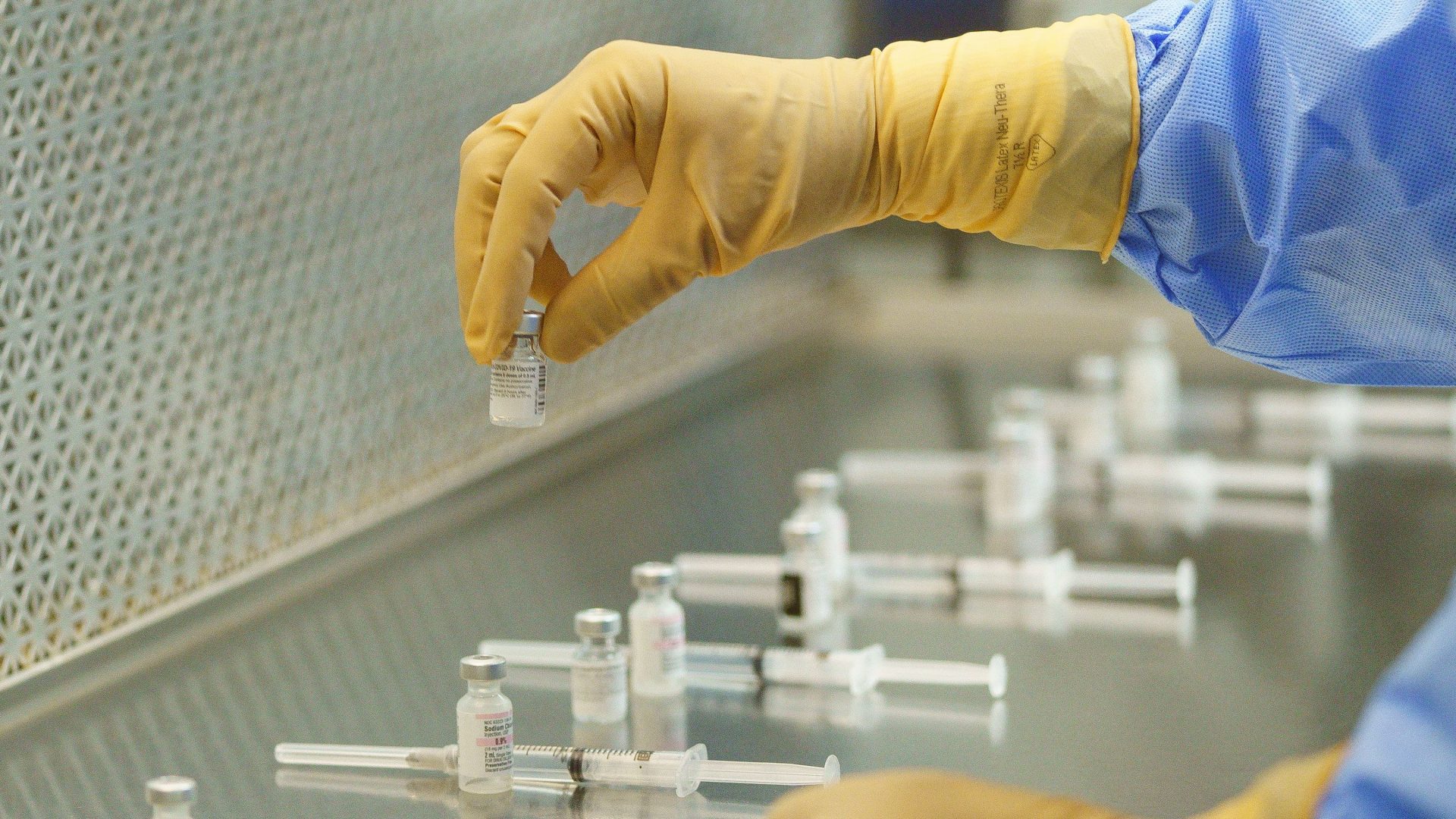 Everything you need to know to stay COVID-safe during a second pandemic ...