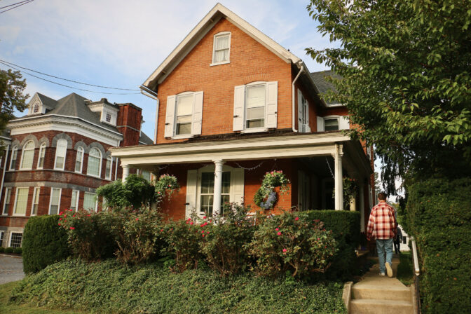 Keith Haring’s Radiant Boy to be auctioned off | WITF