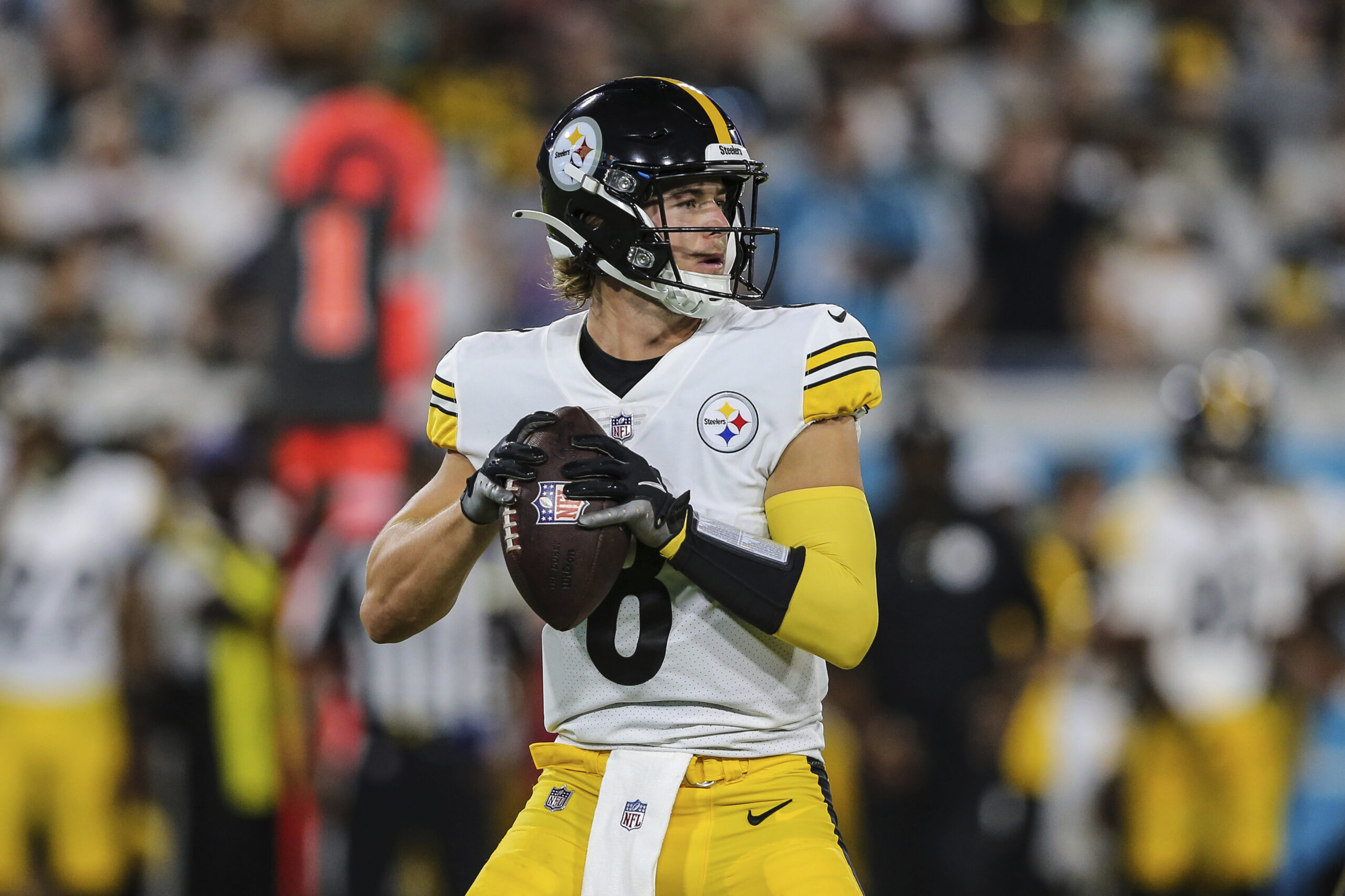 Kenny Pickett will start for the Steelers against the Bills | WITF