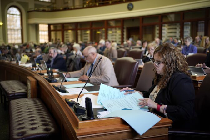 Exodus of incumbents brings change to state legislatures in ...