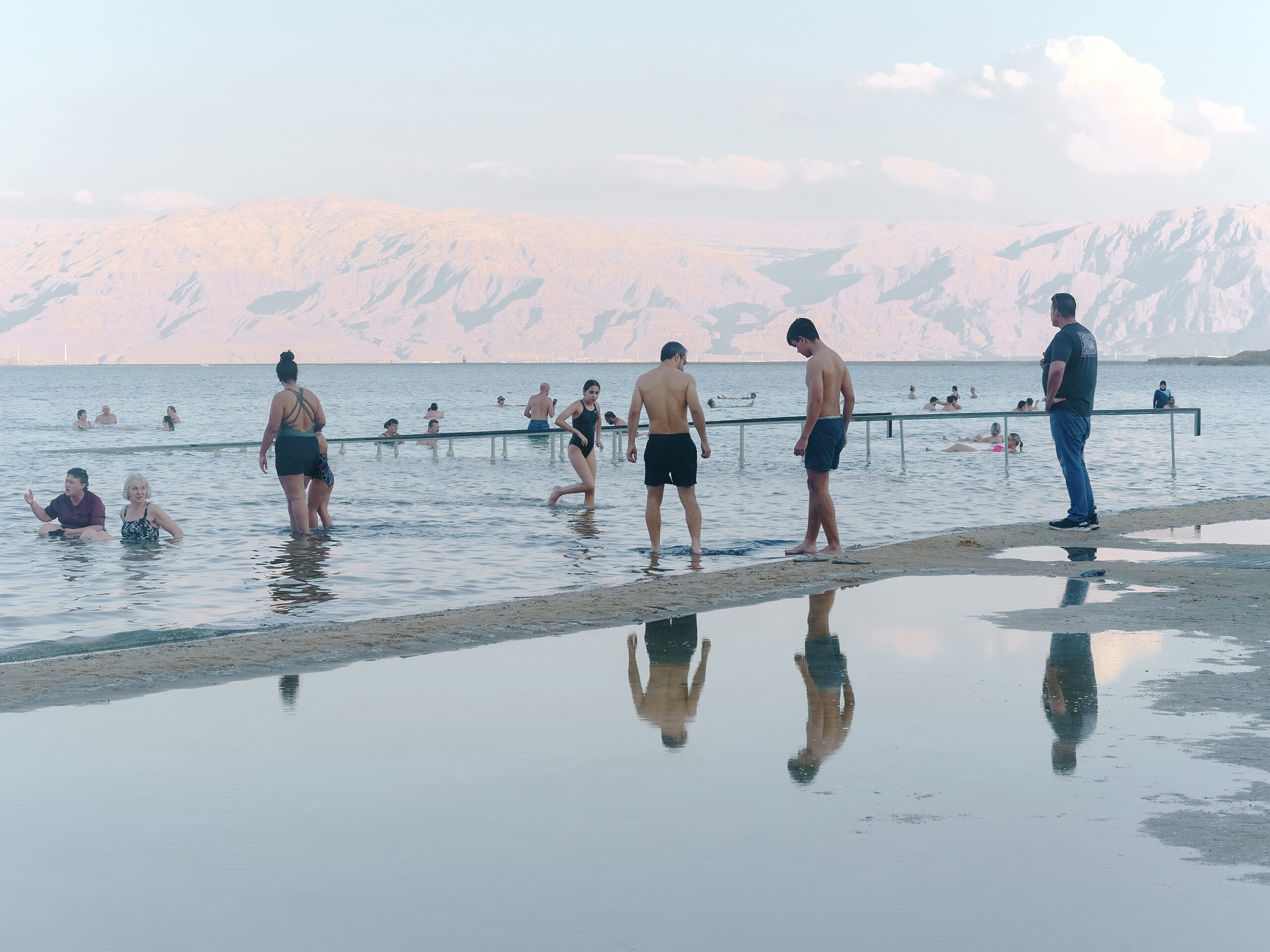 The Dead Sea is dying. These beautiful, ominous photos show the impact | WITF