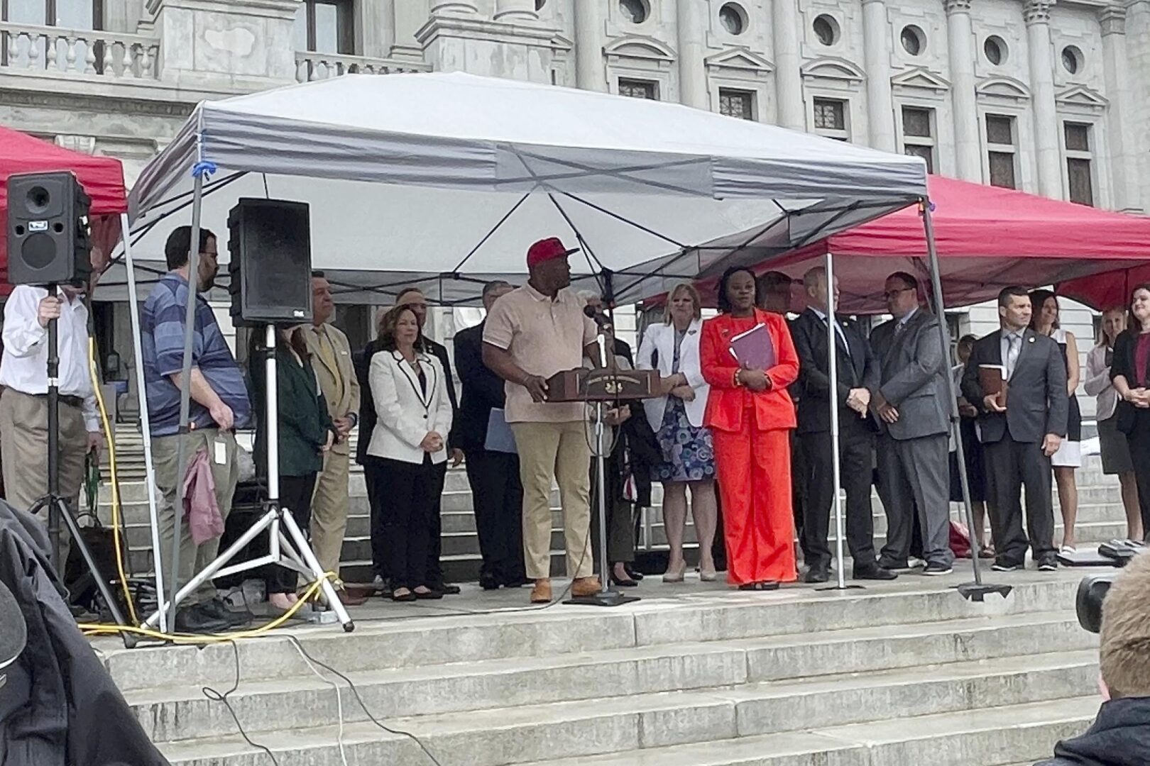 Gun rights rally takes aim at Pennsylvania House Democrats | WITF