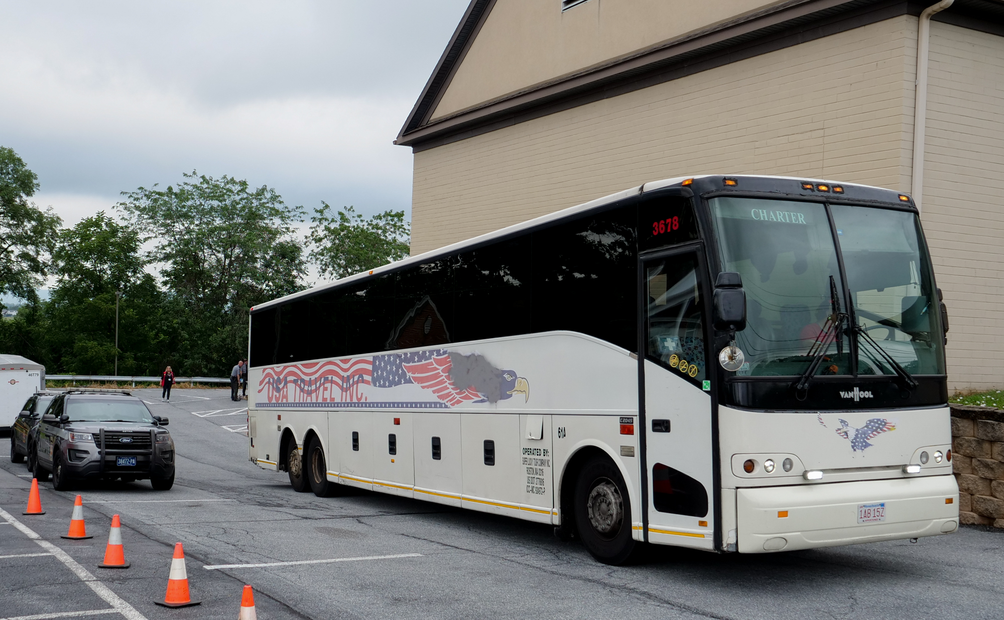 3 passengers dead after charter bus crashes in Pennsylvania | WITF